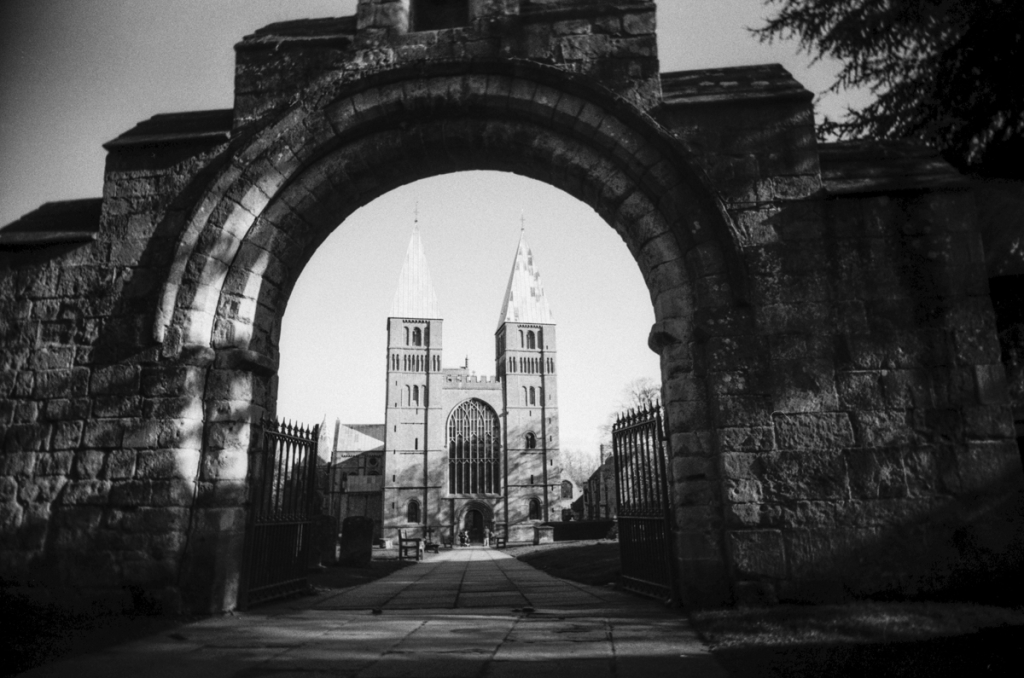 Kentmere Pan 100 35mm Film Review - My Favourite Lens